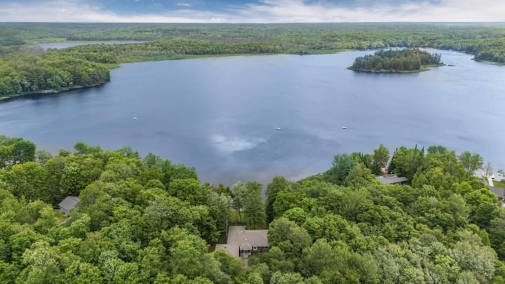 Muskoka Paradise - 4 Season Waterfront Retreat - Bracebridge