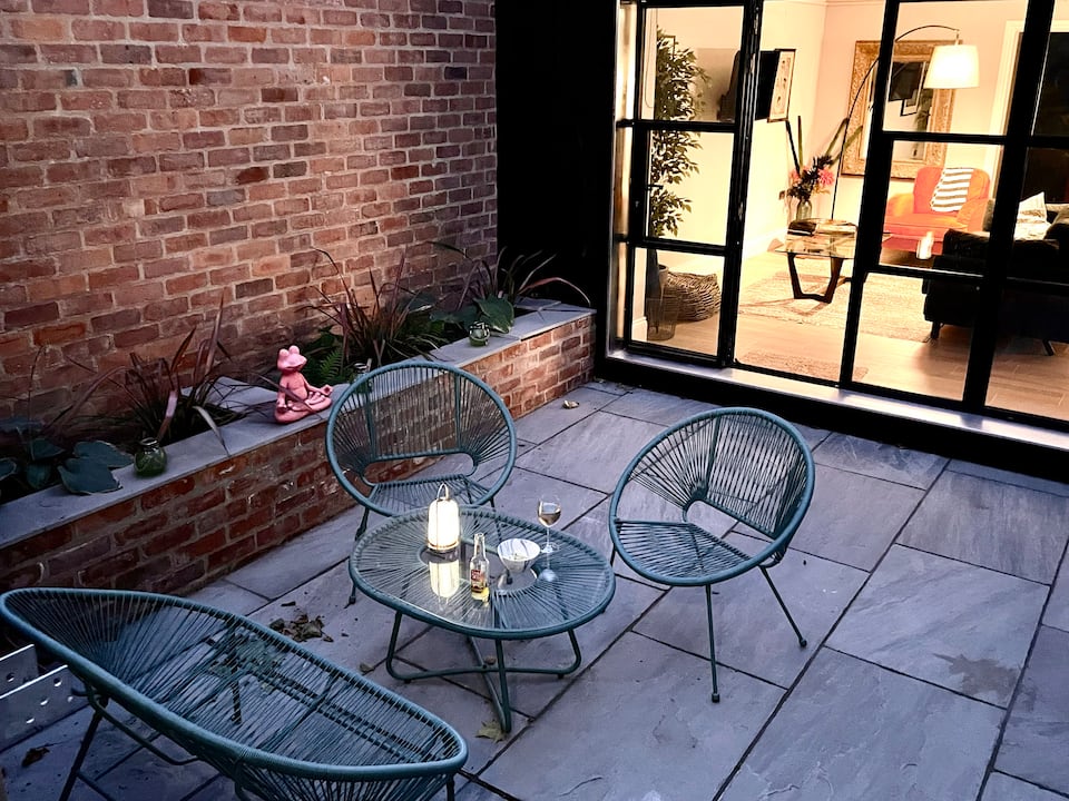 Nottingham Holiday Rentals & Homes - England, United Kingdom | Airbnb