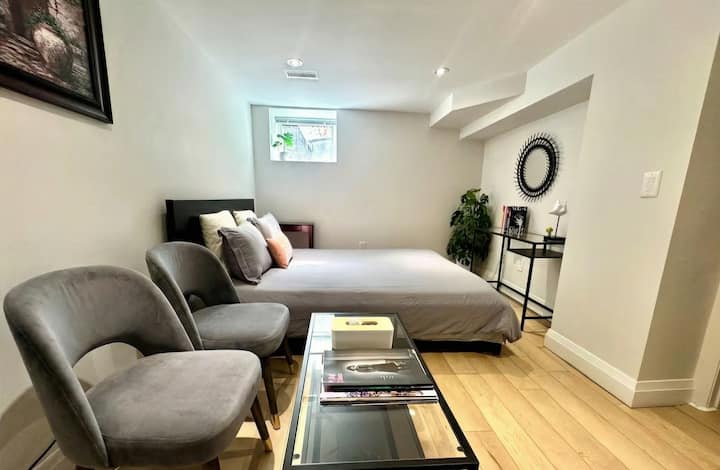 Lux 1br Suite • Private Bathroom • Free Parking - Toronto
