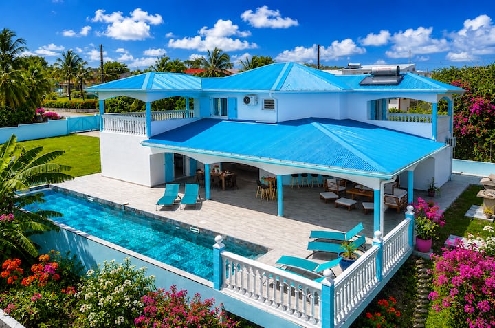 Magnifique Villa En Bord De Mer-piscine De 15m - Martinique