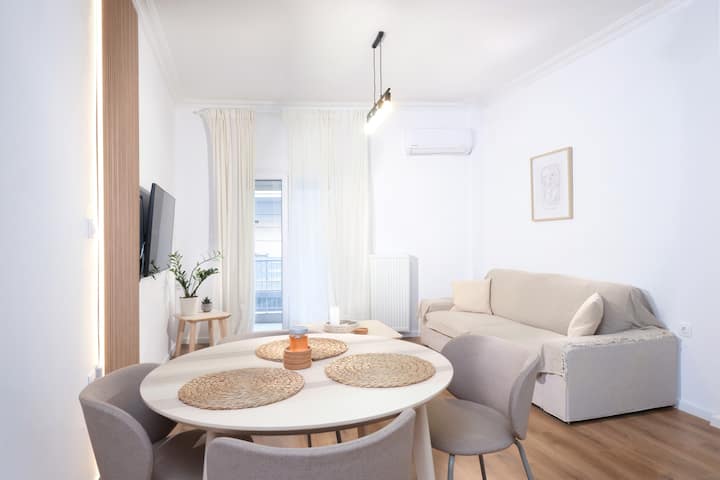 Teta’s Place: Minimal And Modern Apartment - Thessaloniki Airport Makedonia (SKG)