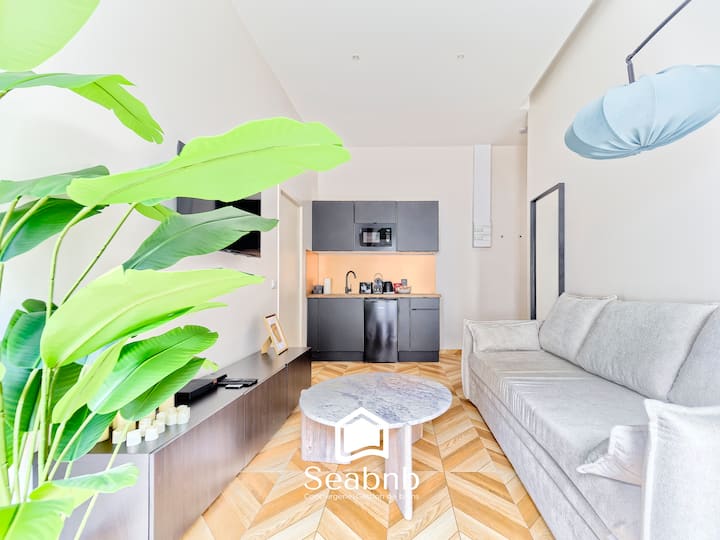 Luxurious Flat - Breakfast - Seaside - Spa Bath/ac - ニース