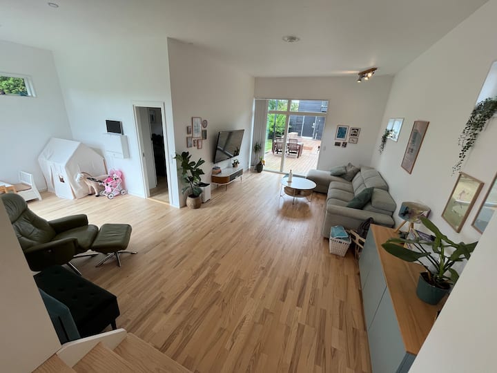 Hyggelig Og Unik Villa + Aktivitetshus - Aarhus