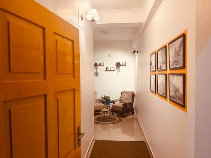 Stylish Private Roomi Kitchen|central Varanasi - Varanasi