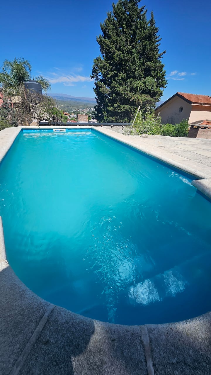 Casa Estilo Cabaña Serrana - Villa Carlos Paz