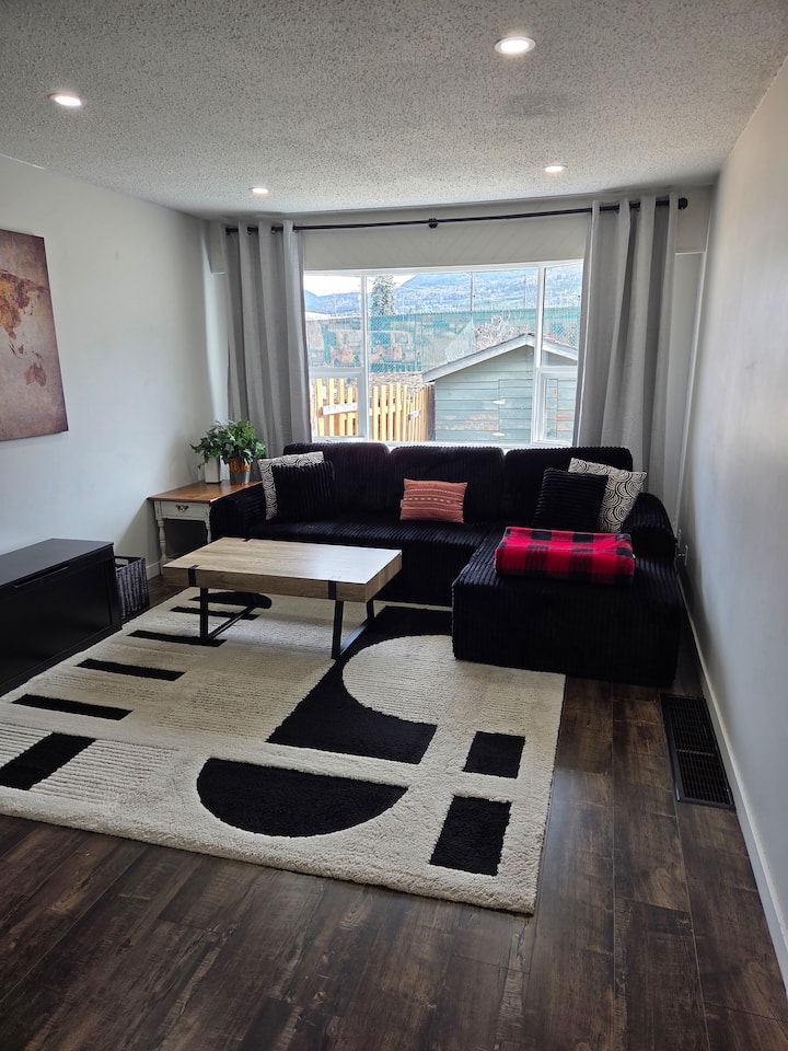 Breezy On Braelyn. - Penticton