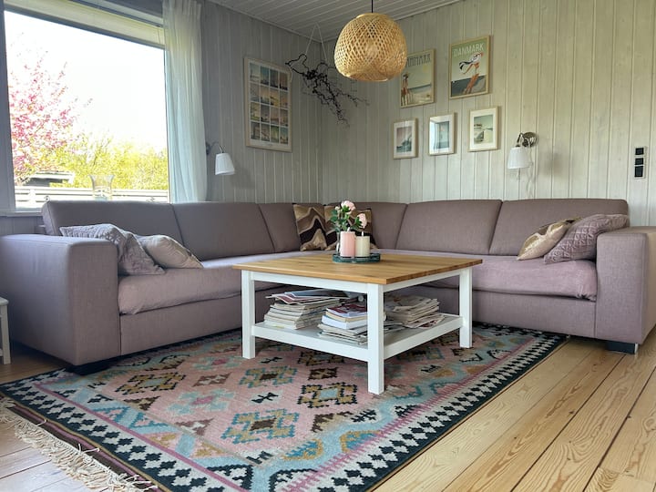 3 Soveværelser, Udvendig Pejs, Og Tæt På Stranden… - Denmark