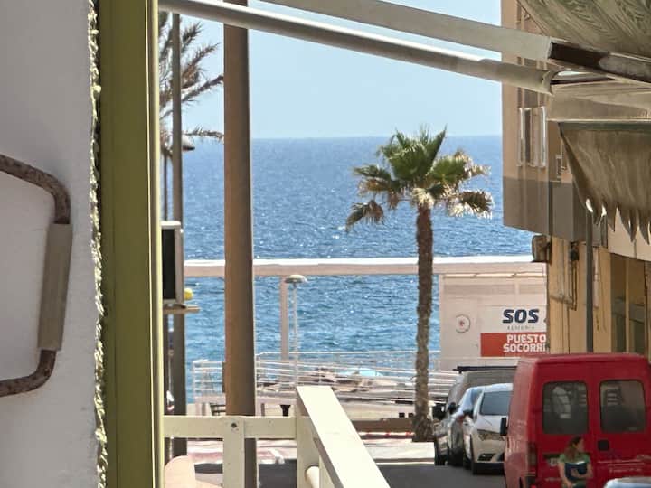 Newly Refurbished Cosy Apartment In Almeria Beach - Almería