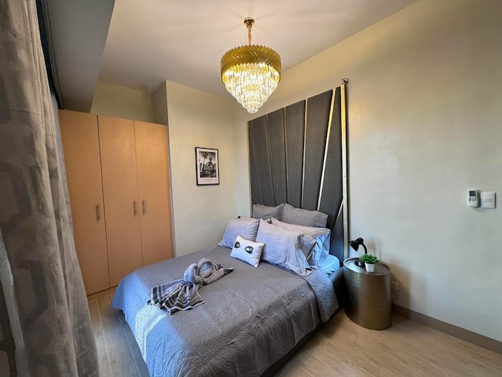 Spacious Luxury Hotel In Iloilo City. - Iloilo City