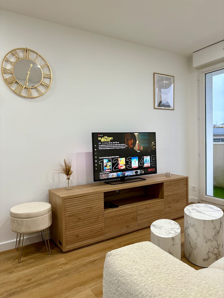 Balcon + Fibre + Parking : Séjour Tout Confort ! - Saint-Nazaire
