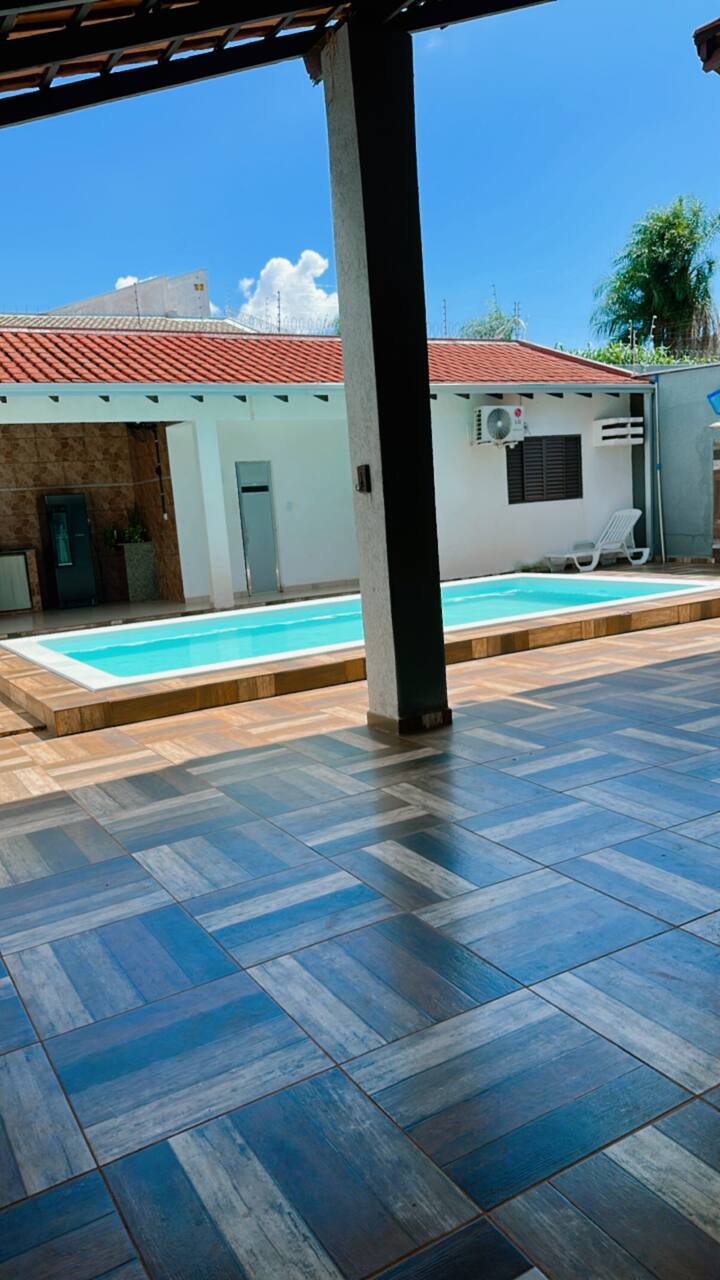 Casa Com Piscina Região Central - Campo Grande