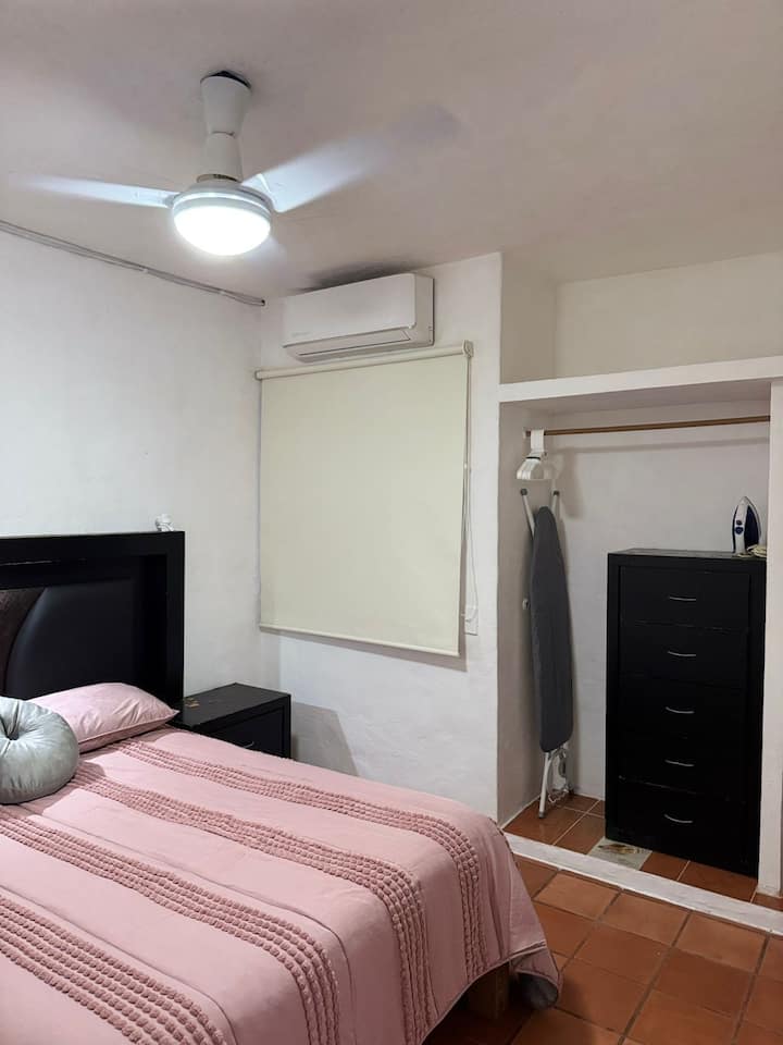 Laurita Garza - Puerto Vallarta