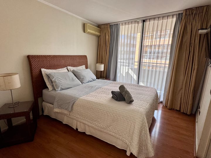 Near Mut & Costanera, Wi-fi And Air Conditioning - Las Condes