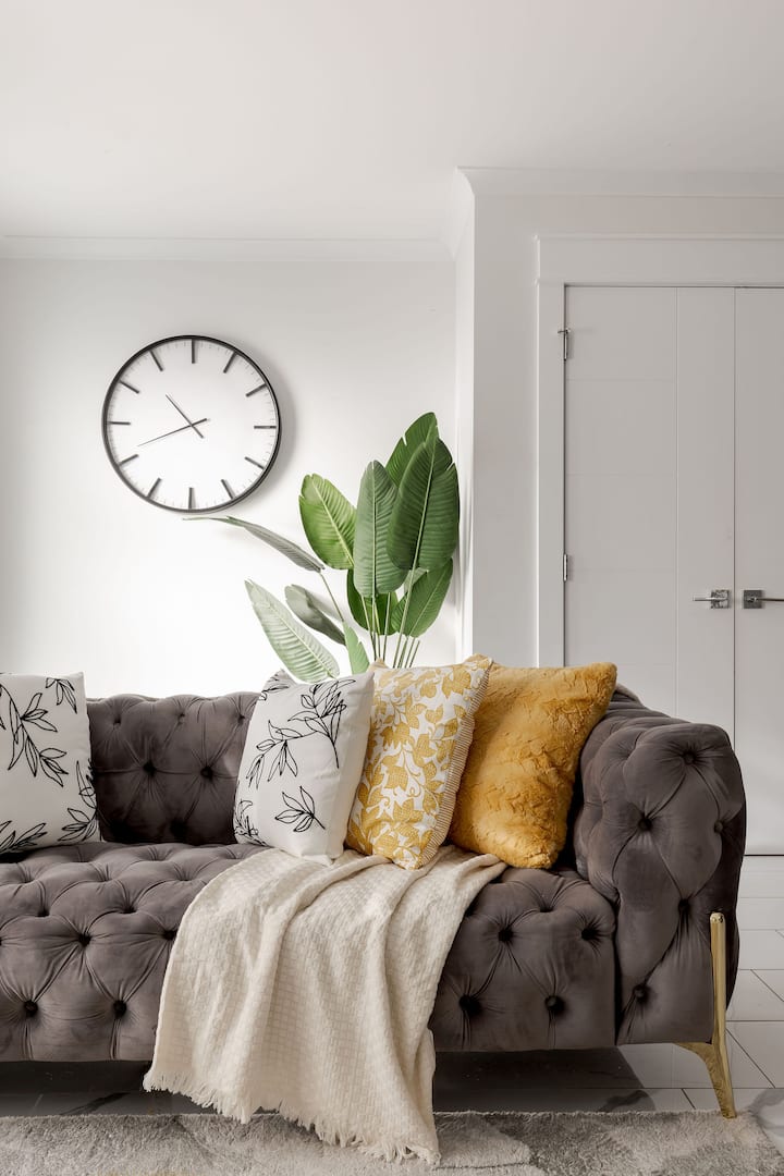 Lux Home By Ua/train/hospital/ravine/ac/d-garage - Alberta