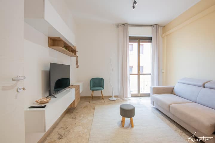 *Modena City Life* Comodo Appartamento - Modena, Italy