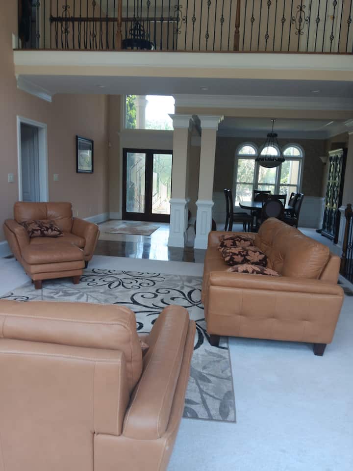 Spacious Bed/breakfast - Stone Mountain, GA