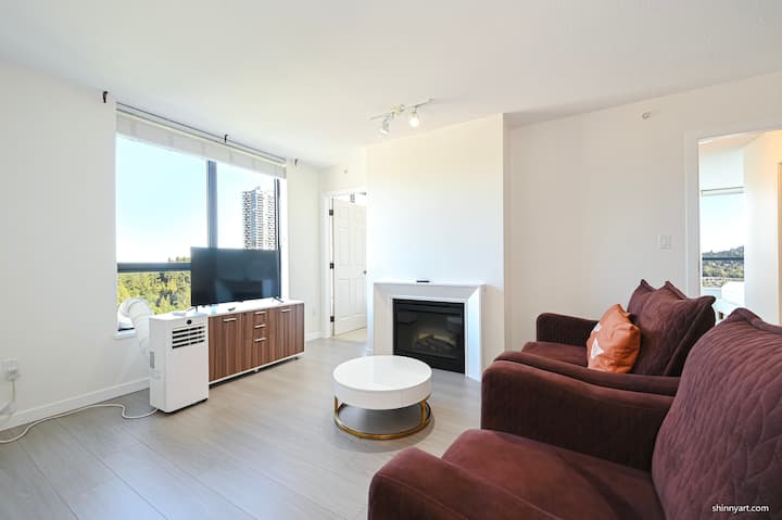 Skyline Peak: Entire Private Condo Unit - Coquitlam