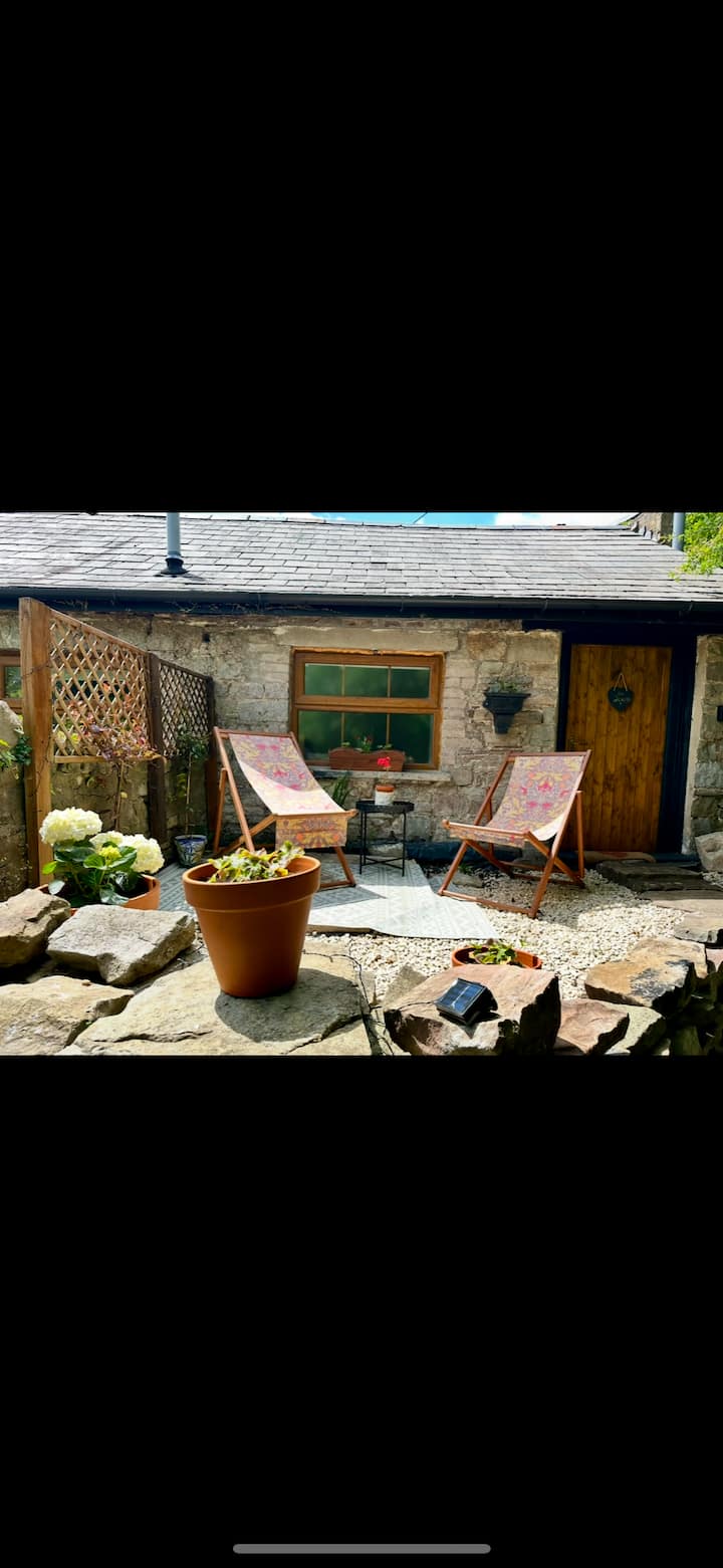 The Acorn - Crickhowell