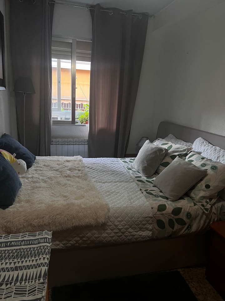 Habitación Grande Y Confortable - Alcorcón