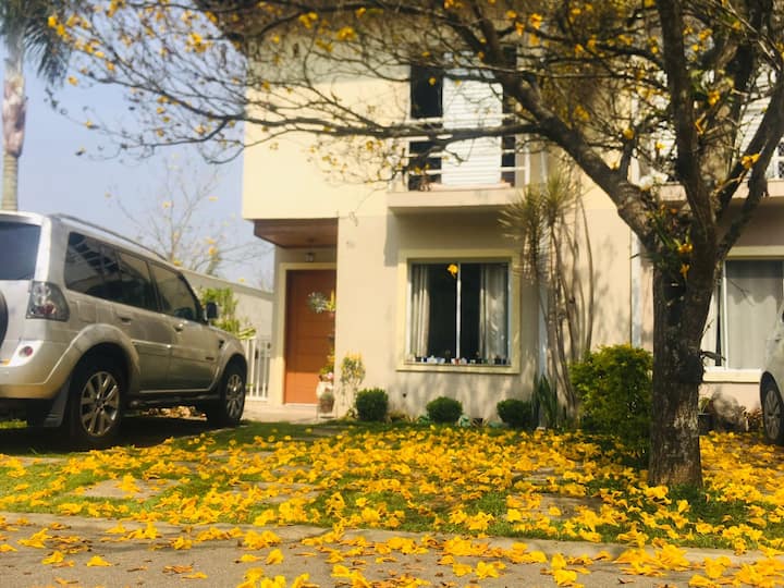 Casa Inteira Para Moradia Temporária - Embu