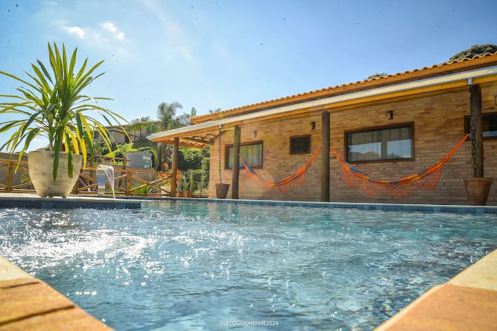 Linda Chácara Com Piscina Climatizada. - Socorro