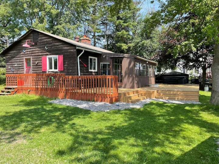 Lakehouse - Kawartha Lakes
