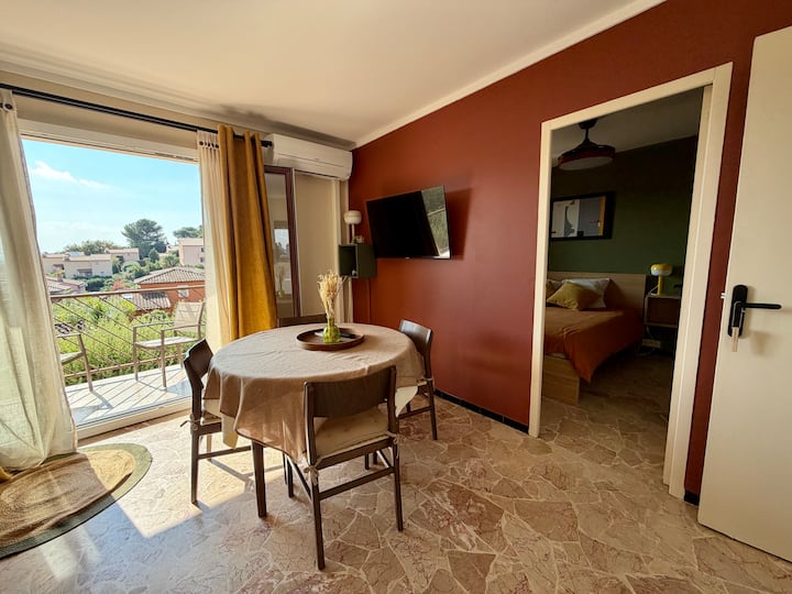 T2 Coloré Proche Mer Parking / Terrasse / Clim - Six-Fours-les-Plages