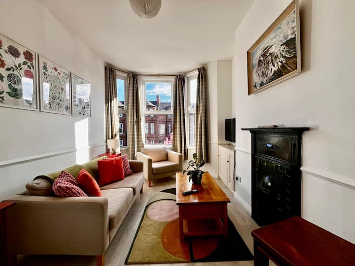 Flat B @ Malone Avenue - Belfast