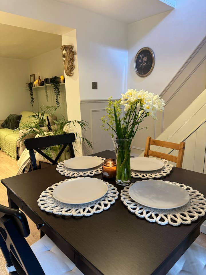 Cosy Victorian Maisonette - 湯布里奇