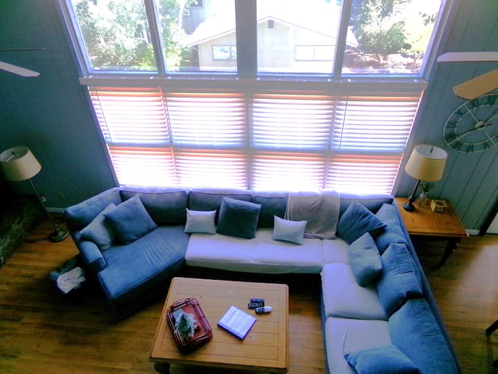 Brown's Cabin Retreat In Continental Country Club - Flagstaff, AZ