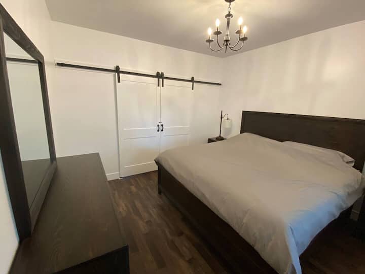 Downtown Main Floor Suite - Calgary