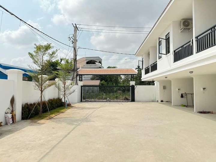 Fresh And Quiet Place To Stay. - Phnom Penh