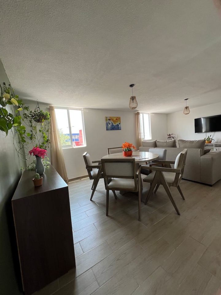 Departamento Céntrico Con Estacionamiento - Puebla