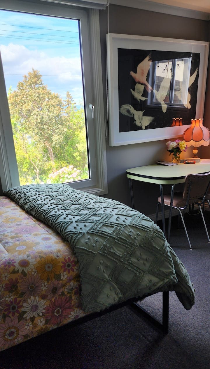 Bedsit On Bain - Tasmania