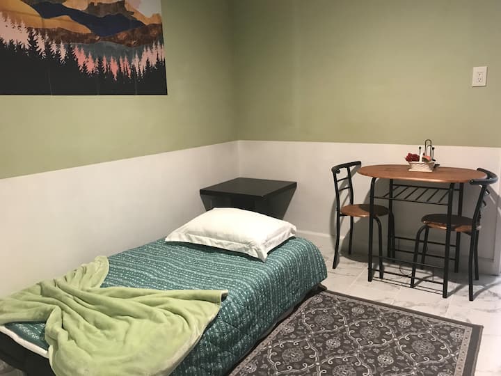 Guest Suite Near Disneyland - Stanton, CA