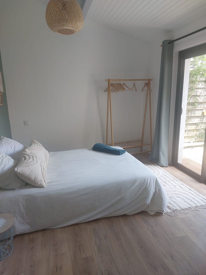 Chambre/studio Indépendant Et Paisible - Parc de La Coccinelle