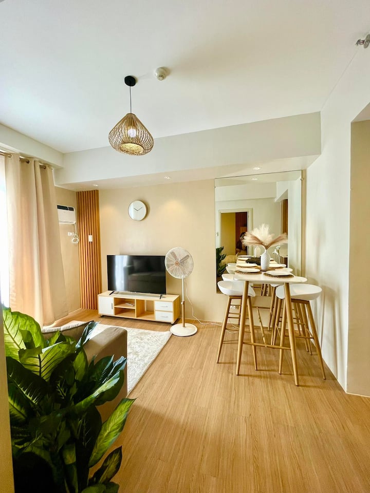 1br Condo, Walking Distance To Mall W/ Wifi - Cagayan de Oro