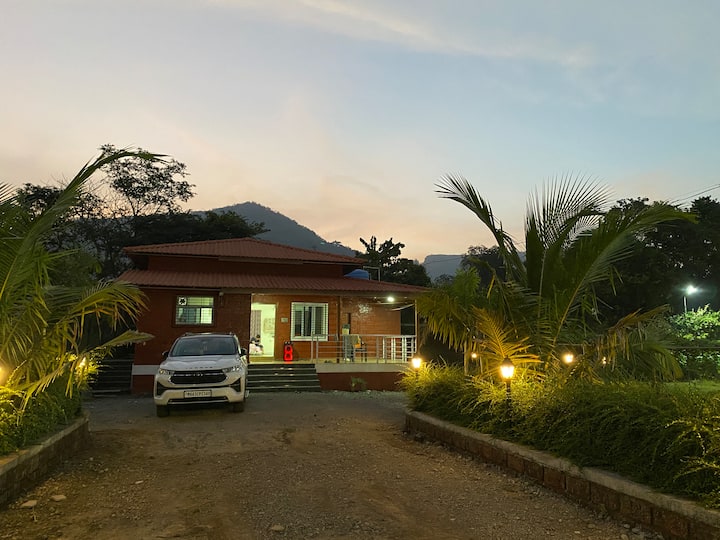 Valley Vista Falls - Pen