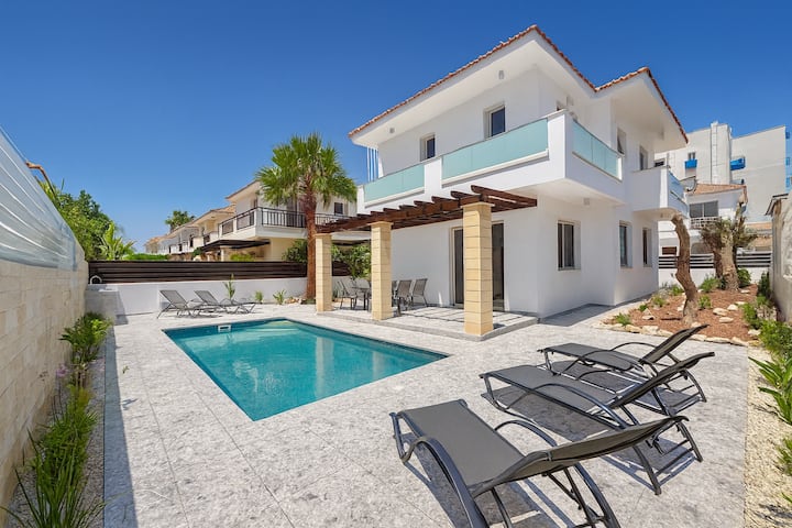 Alexa Beach Villa - Ayia Napa