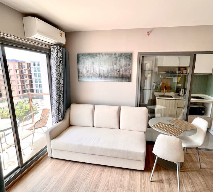 Central Phyll 1-bedroom With Separate Kitchen - Phuket