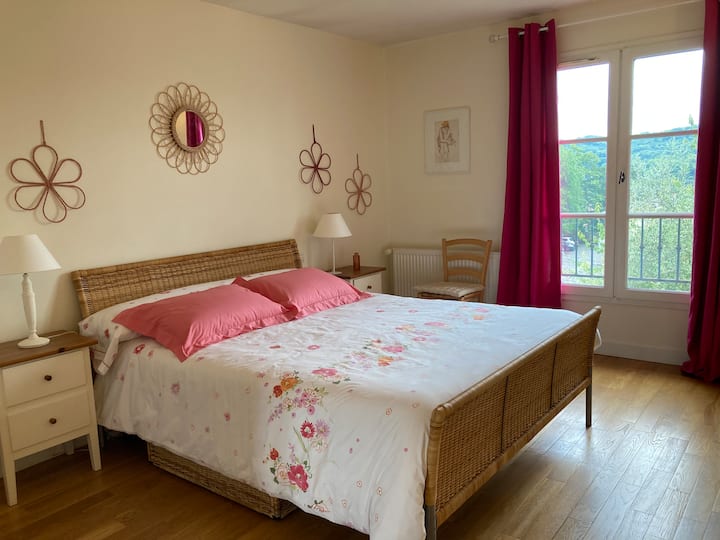 Bienvenue Chez Sylvie à Orsay - Bures-sur-Yvette