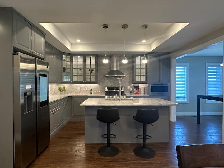 A Luxurious Three-bedrooms - Windsor