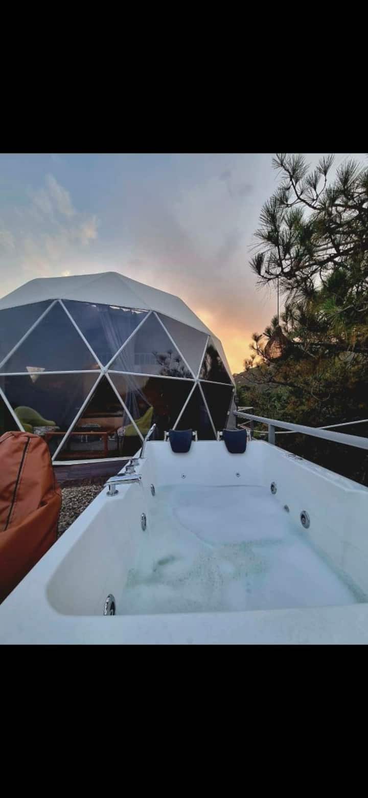 Dome (Romantic Outdoor Jacuzzil) - Palampur