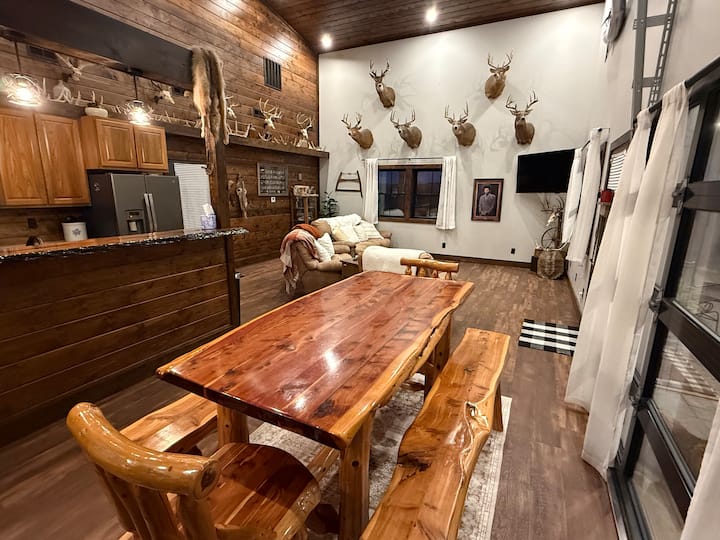 The Deer Stand - Santa Fe Lake, La Plata