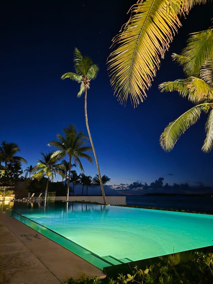 *New*oceanfront Apartment Steps From Bahamar - The Bahamas