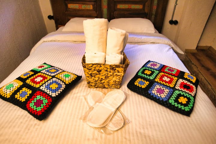 Latibule Macaron - Ephesus | Jakuzi - Cunda Adası