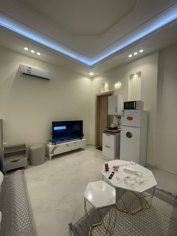 أستديو فاخرB-2 - Riyadh