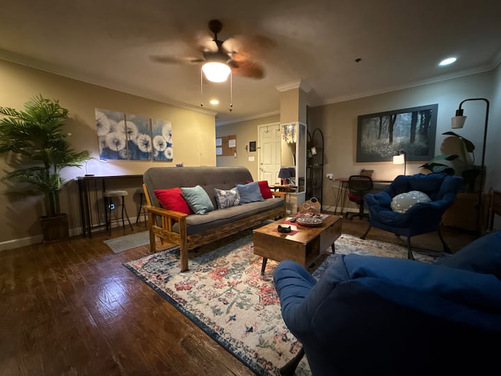 Dandelions 1 Bdrm - Columbus, MS