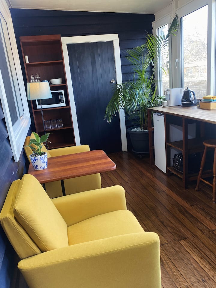 Central Cosy 1 Bedroom Apartment - Armidale