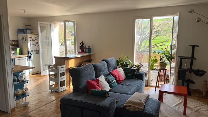 L'ombre Du Pommier - Paron - Sens